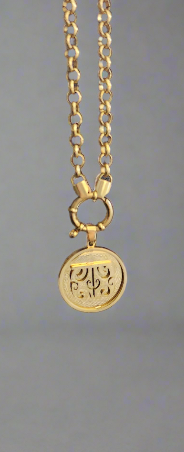 Moko Kauae Coin Necklace (Gold) – Tahuri Made